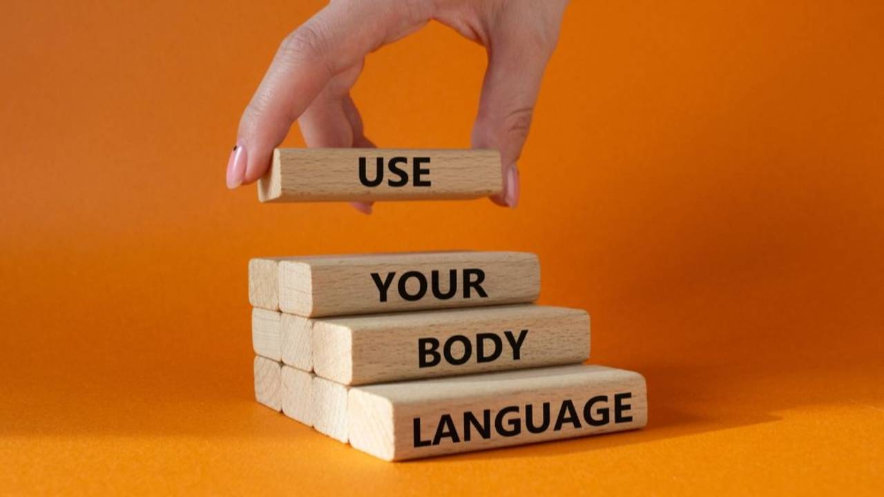 How the right body language can ensure interview · Hedley Scott